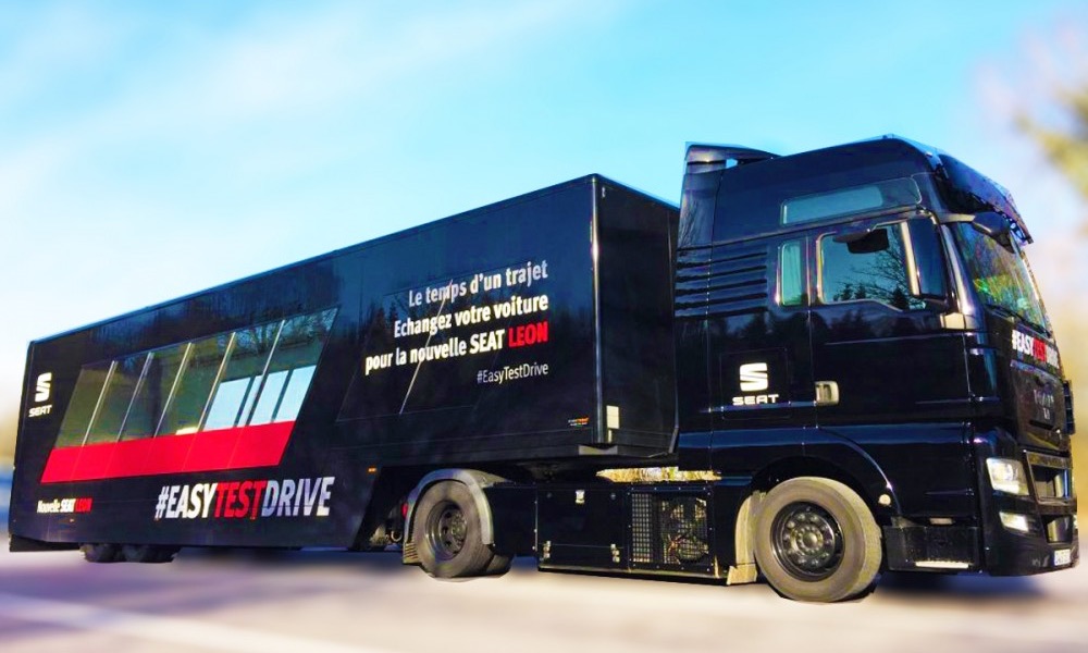 Expo trailer promocional - Improe Vehículos Publicitarios